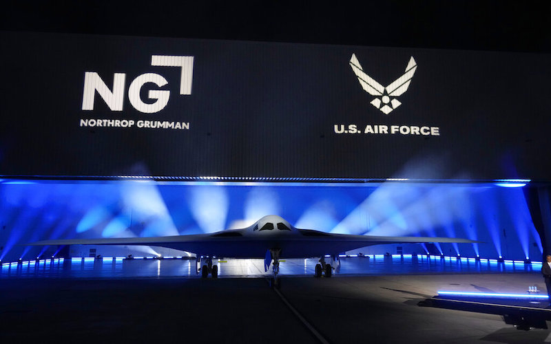 US Air Force unveils new B-21 Raider stealth bomber - The World Insider